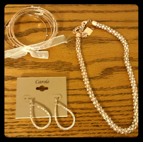 Jewelry | Gold Necklaceearringsbracelet Set | Poshmark